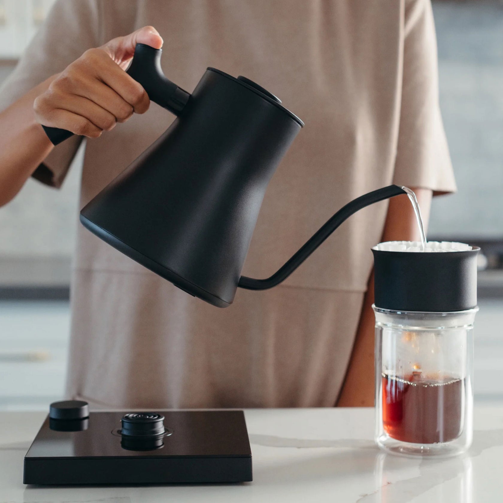 Fellow Stagg EKG Electric Pouring Kettle | Precision Pouring - Kiss the Hippo – Kiss the Hippo ...